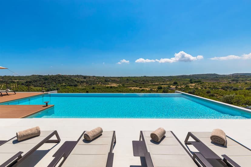 Luxury villa near Noto in South-East Sicily - Mira | Villatravellers